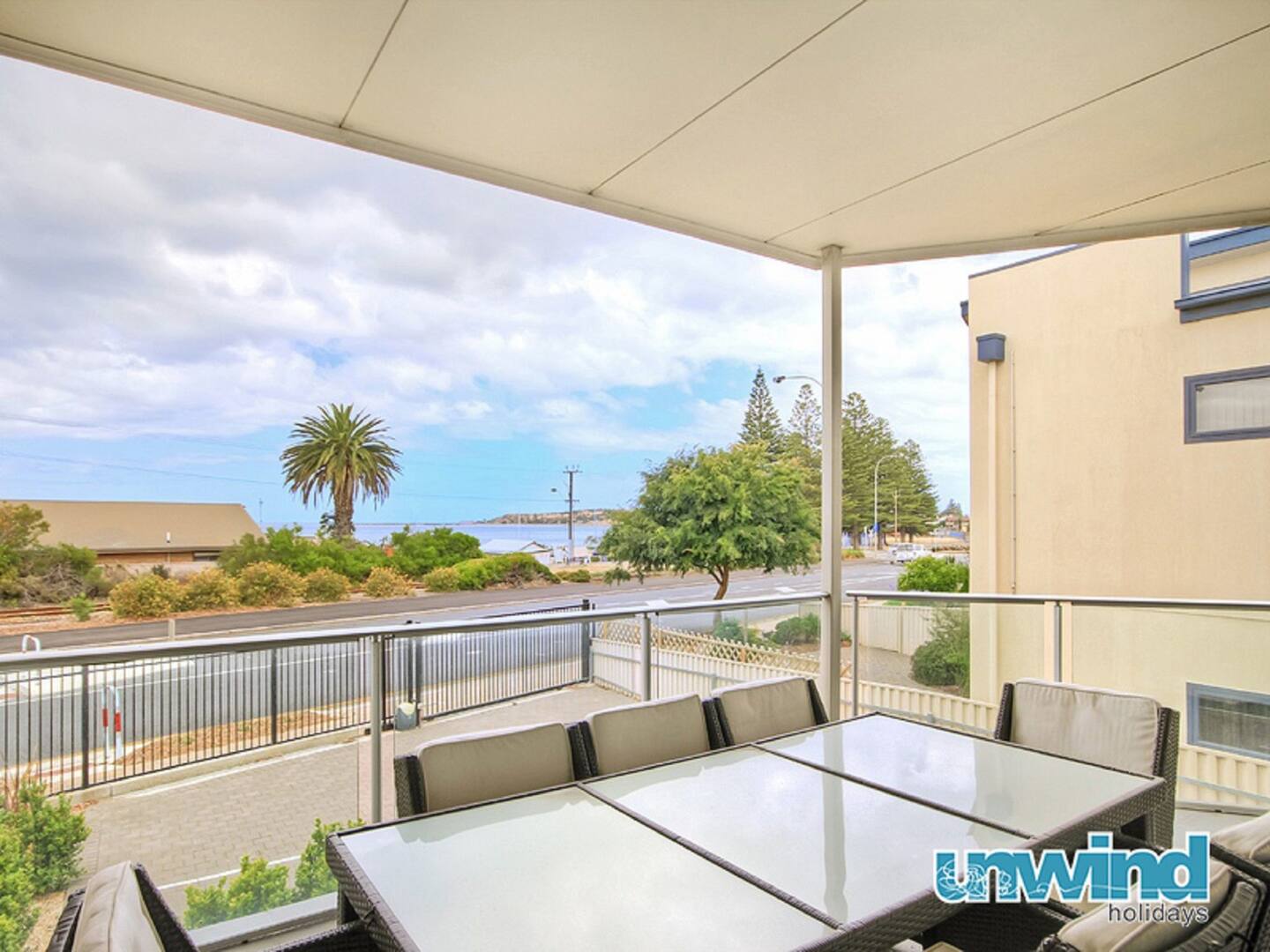 Block Escape - Ocean View Apartment no 1 - Unwind Holidays
